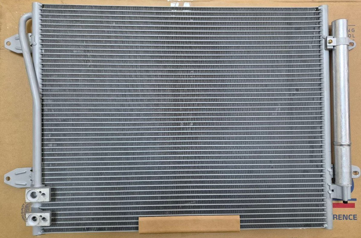 Радіатор кондиціонера VW Passat B7 USA, B8 USA (Nissens) 561820411C ...
